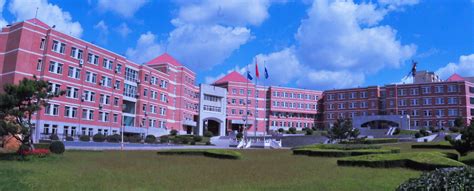 东区行政楼 长春人文学院
