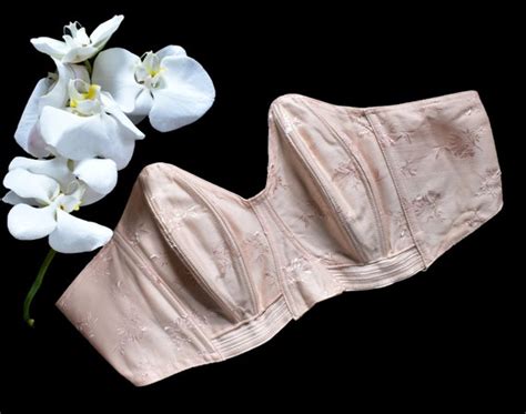 Vintage Cathedral Bra Boned Strapless Tea Rose Brocad Gem