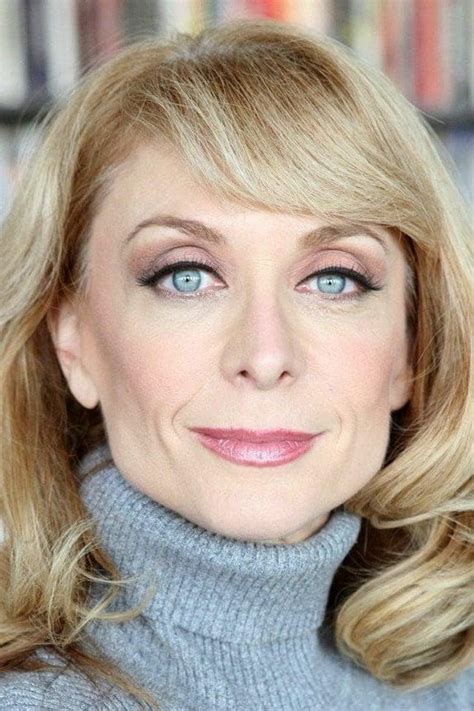 Nina Hartley About Entertainmentie