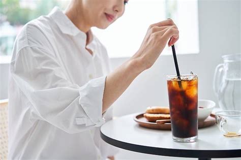 식후 ‘커피 한잔의 여유 즐겼더니뜻밖의 부작용이