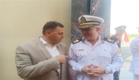 محمد عبد الجليل أساتذة متميزون يقدمون حلولاً للتحديات الاجتماعية