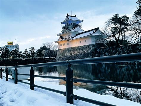 「これは雪の城 」 日々💎のイラスト