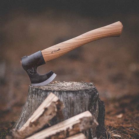 Roselli Short Handle Axe Red Elm Oak Ridge Adventure