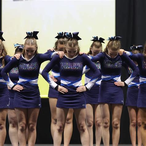 Vipers Cheerleader Ssv53 Der 1 Kuchenverkaufstag Von 4 Läuft Bereits Kommt Vorbei