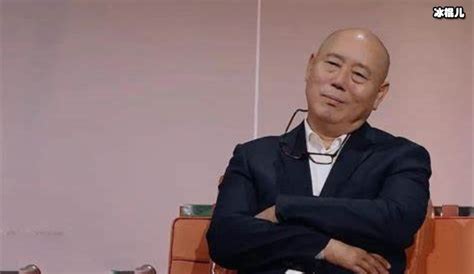 《声临其境》李成儒反串配萝莉音，却因为这一举动闹出笑话 明星 冰棍儿网