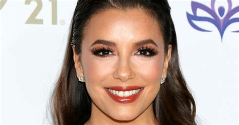 Vért Izzad Az Edzőteremben A Szexi Sztáranyuka De átkozottul élvezi