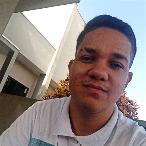 Jovem De 20 Anos Que Sofreu Acidente Na Região Morre No Hu