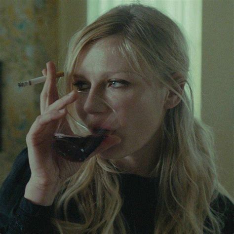 Kirsten Dunst 🎀 Mujeres Icónicas Mujeres Artistas Memes