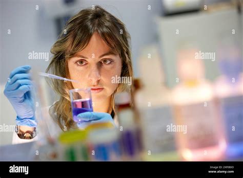 Microencapsulation And Chemical Preparation Laboratory Technology