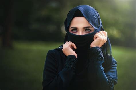 Tata Cara Berpakaian Menurut Islam Menjaga Aurat Dan Etika Sosial Baznas