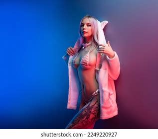 Nackte Anime Mädchen lizenzfreie Bilder Stockfotos und Aufnahmen Shutterstock