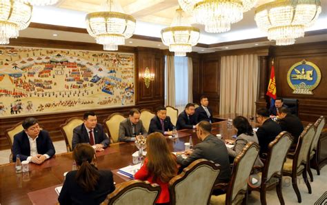 УИХ ын дарга хүний эрх зөрчигдөж буй газар бүрд хүрч ажиллах үүрэг чиглэлийг холбогдох