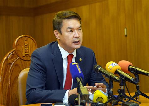 Ч Сайханбилэг эх орондоо ирж шалгуулна E Mn