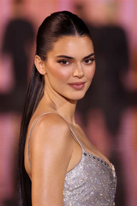 Kendall Jenner Interview Her Favourite Fragrance Facials And Beauty Look