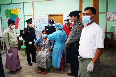 ထီးလင်းမြို့နယ်၌ ကိုဗစ် ၁၉ ရောဂါ ကာကွယ်ဆေးထိုးနှံပြီးသူ ၅၈၁၆ ဦး ရှိပြီဖ