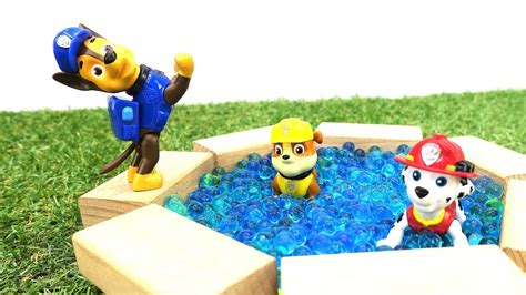 Щенячий патруль и бассейн для игрушек из шариков Орбиз Youtube