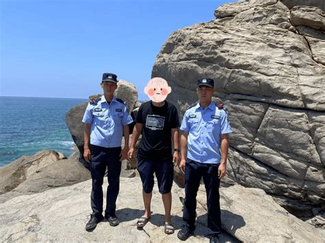 游客被困礁石海南陵水警方紧急救援 王某 黎安 报警