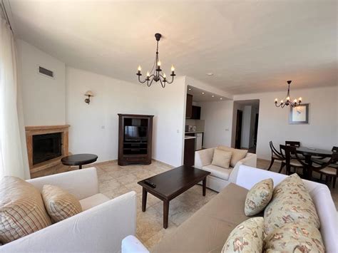 Продава Уникален пентхаус с панорамна гледка към морето и планината