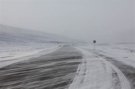 Нийслэлээс гарах бүх чиглэлийн хөдөлгөөнийг маргааш 11 00 цаг хүртэл хаалаа