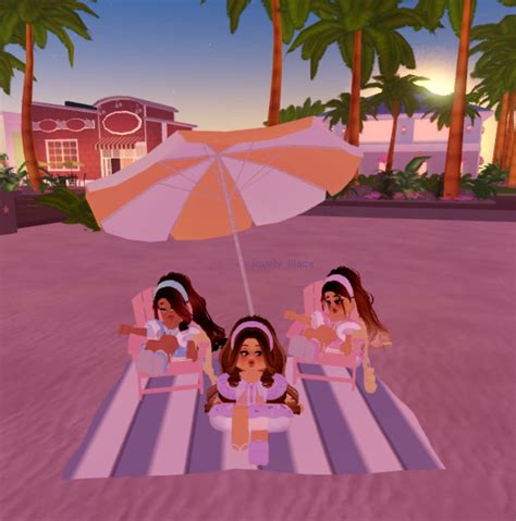 Beach Day With Friends Royale High Roblox Pictures Beach Day