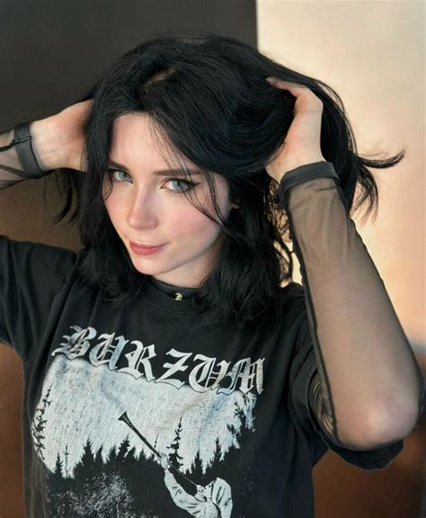 Pin By Raul On Sweetie Fox Cosplay Woman Girl Aesthetic Girl