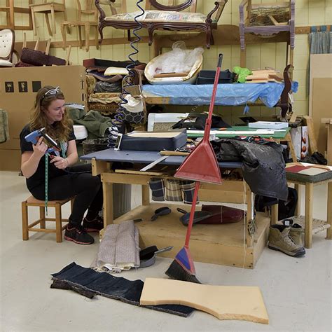 Le Rembourrage De Meubles Cherchez Lerreur Prévention Au Travail