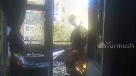 Turmush В Балыкчы загорелась многоэтажка видео