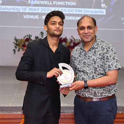 Mr Prince Srivastava On Linkedin Mrfarewell Collegememories Newchapter