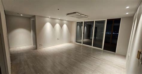 너무 감사합니다 엄청 꼼꼼하시고 설명도 자세히 해주시고 너무 깔끔하게 작업해주셨습니다 비용도 합리적이고 마지막에 더깎아주시려는거 제가 너무 감사해서 차마 못깎았네요