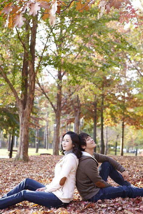 유토이미지 가을 커플
