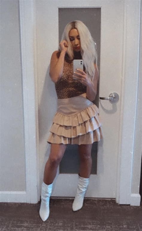 Pin By Marcos Orduno On Leah Van Dale Style Fashion Wwe Wallpapers