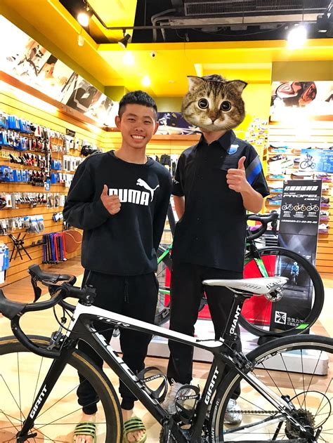 捷安特名品單車生活館 今天小編有榮幸參與大甲高中選手的愛車進行全車管線升級改造計畫 在簡易保養過程中，我們也一起來