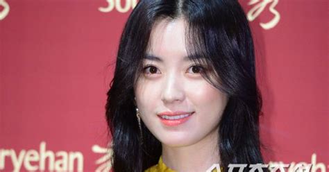 포토 한효주 설렘주의보 눈맞춤 인사