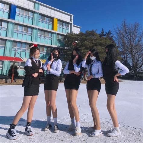 연우님이 회원님을 싫어합니다 On Instagram 어떤 빛보다 더 반짝여 영원히” 여자 교복 피트니스 패션 섹시한 의상