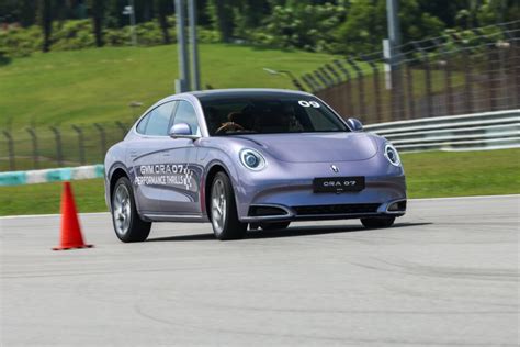 试驾：gwm Ora 07！可盐可甜，逛街下赛道全能的闪电猫 Gwm Ora 07 Performance Malaysia Performance Thrills Track