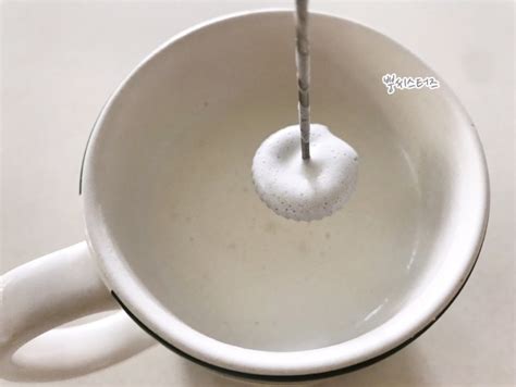 홈카페로 즐기는 아몬드 밀크 모카