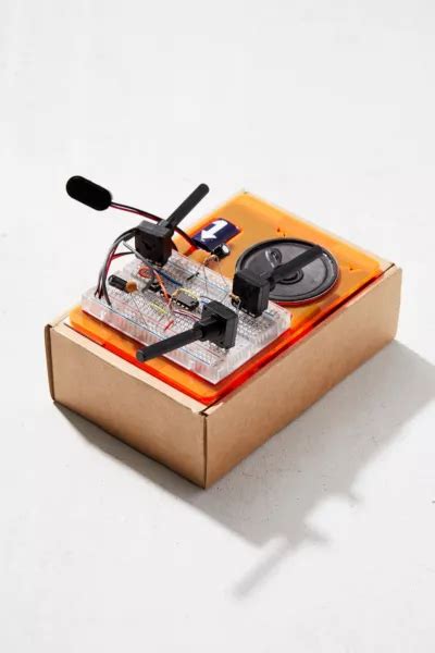DIY Synth Kit Urban Outfitters