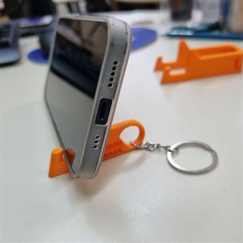 3d Printable Phone Holder Universal 70 By Eduardo Germani Martins