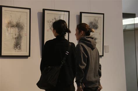 ҮЗЭСГЭЛЭН Шилдэг уран бүтээлчдийн сэтгэхүйн ертөнцөөр аялаарай