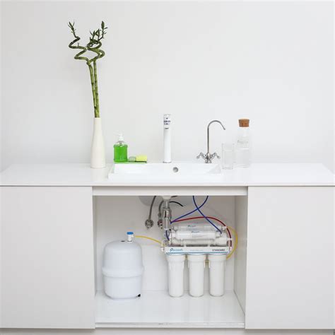 Фільтр зворотного осмосу Ecosoft Standard з мінералізатором Mo650mecostd купити за вигідною