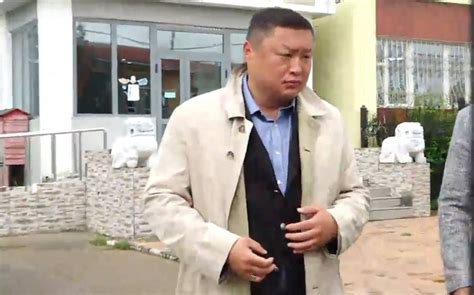 Б Хурц нарт холбогдох хэргийн шүүх хуралдааныг хойшлуллаа