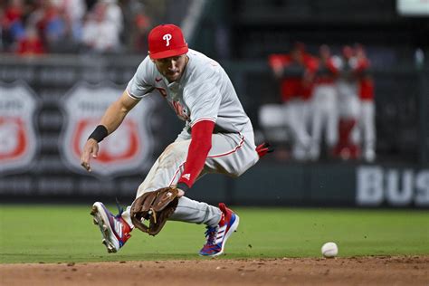 Trea Turner Goes Through Agility Drills
