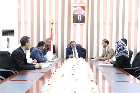 الوزير العارضة يترأس الاجتماع الأول لعام 2023 م للجنة شؤون الموظفين