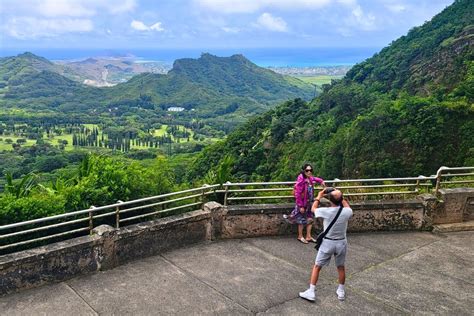 Guide To Manoa Falls Oahus Jungle Waterfall Hike