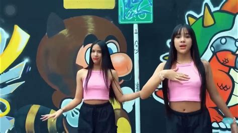 La Emotiza Eli2 Y Las Gemelas Oficial Youtube