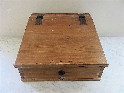 Ecritoire Ancien En Bois Luckyfind