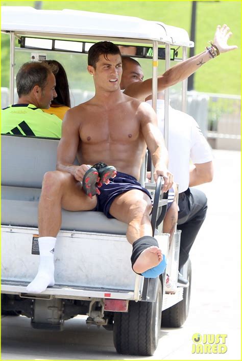 Cristiano Ronaldo Shirtless After Practice Photo Cristiano Ronaldo Irina Shayk