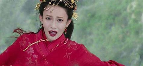 跳下悬崖的4位古装女星假如只能救一个网友果断救最后1个