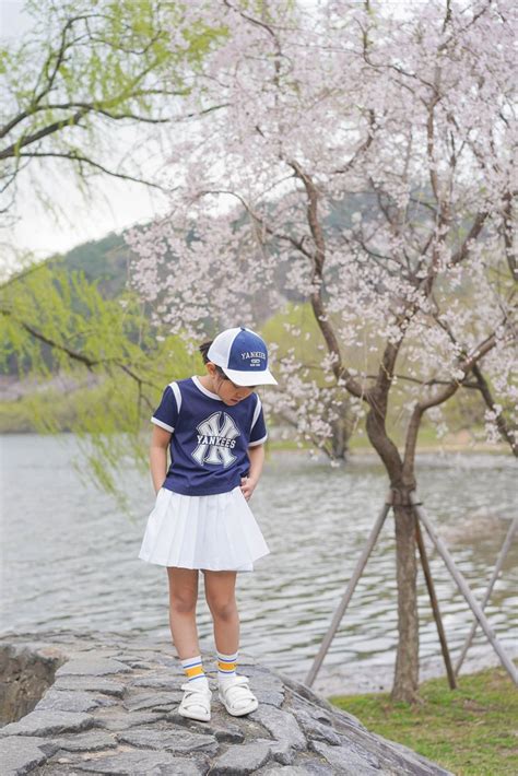 주니어티셔츠 Mlb키즈유아반팔티로 코디한 벚꽃구경룩 네이버 블로그