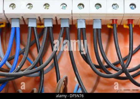 Installation Einer Elektrischen Schaltschrank Mit Automatischen Sicherungen Oder